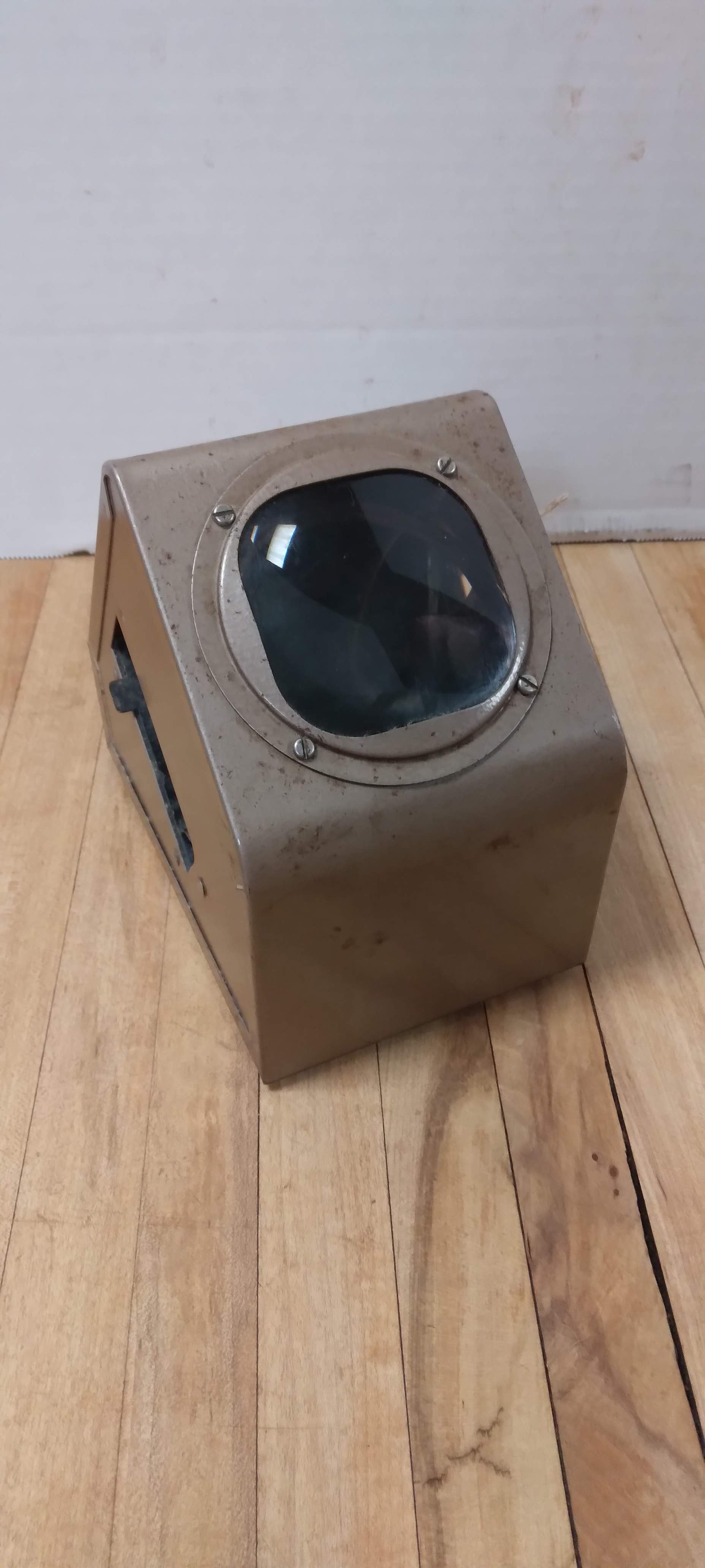 Logan Electric Magna Slide Viewer No. 210 – Works! | Rusty Raven LLC